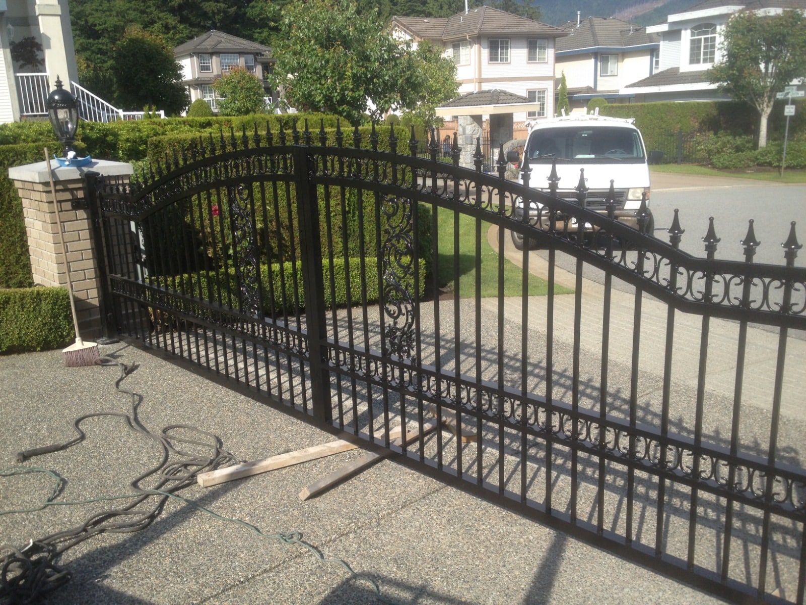 Driveway Gates | Western Iron Works